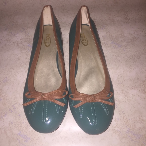 Yoki | Shoes | Green And Brown Flats | Poshmark